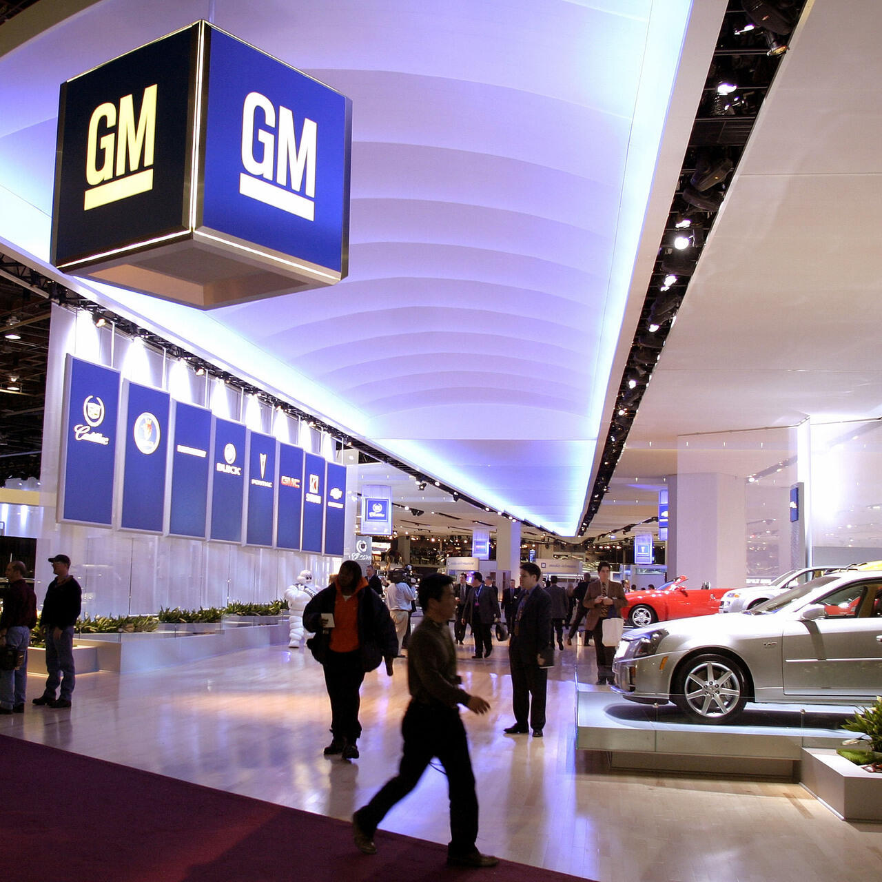 Why did General Motors stock go down today? Cruise CEO abruptly leaves ...