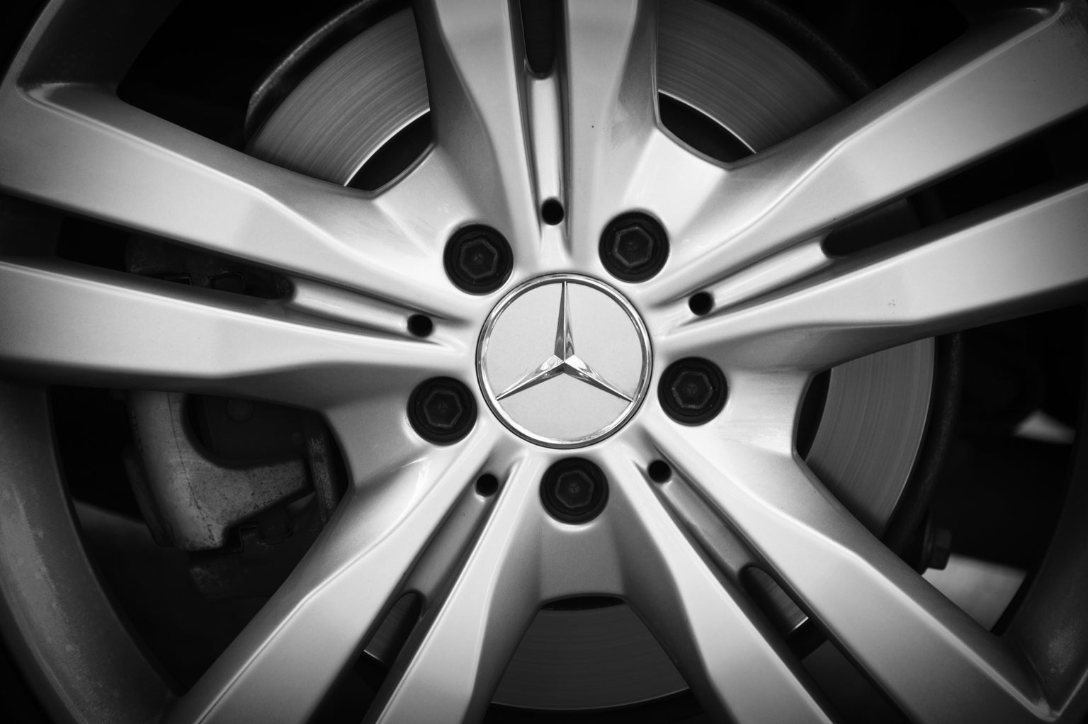 Mercedes Stock: Bull Case Getting Stronger (OTCMKTS:MBGAF) | Seeking Alpha