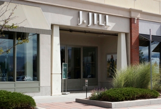 J. Jill sets disappointing guidance as tariff headwinds persist (JILL ...