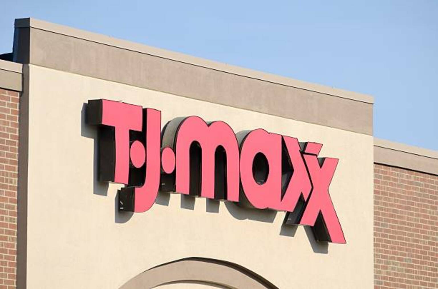 TJX Companies Q4 Results: Operating Strength Continues, Shares Fairly ...