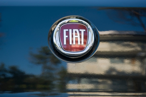 Stellantis extends Fiat 500 Turin plant shutdown by one week | Seeking ...