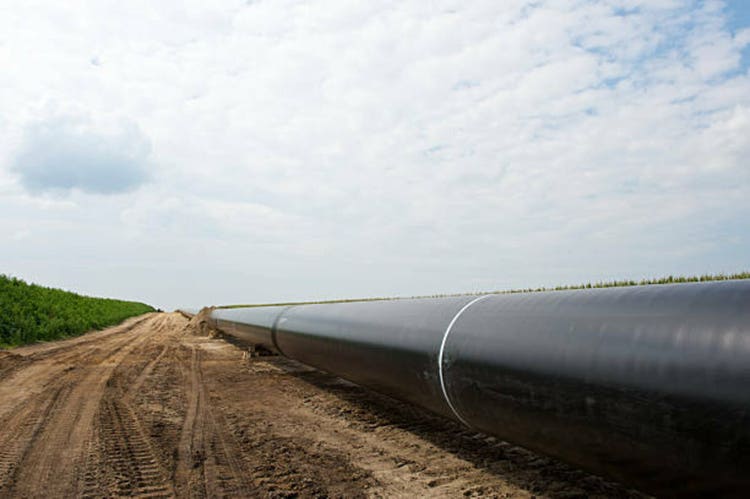 Martin Midstream sinks on wider loss, withdrawn outlook amid soft ...