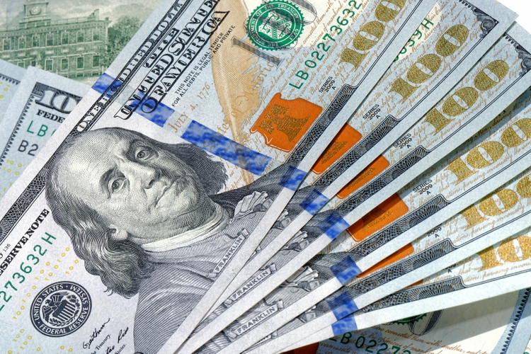 Weekly Picks: Diving Into Cash With CLOs (NYSE:BNS) | High Dividend ...