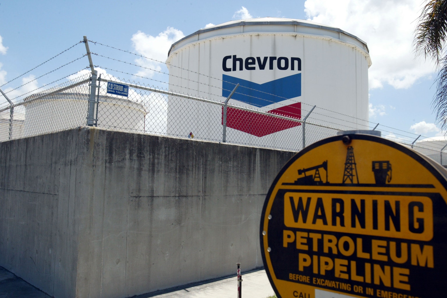 Chevron: A Capital Return Record That Speaks For Itself ((NYSE:CVX ...