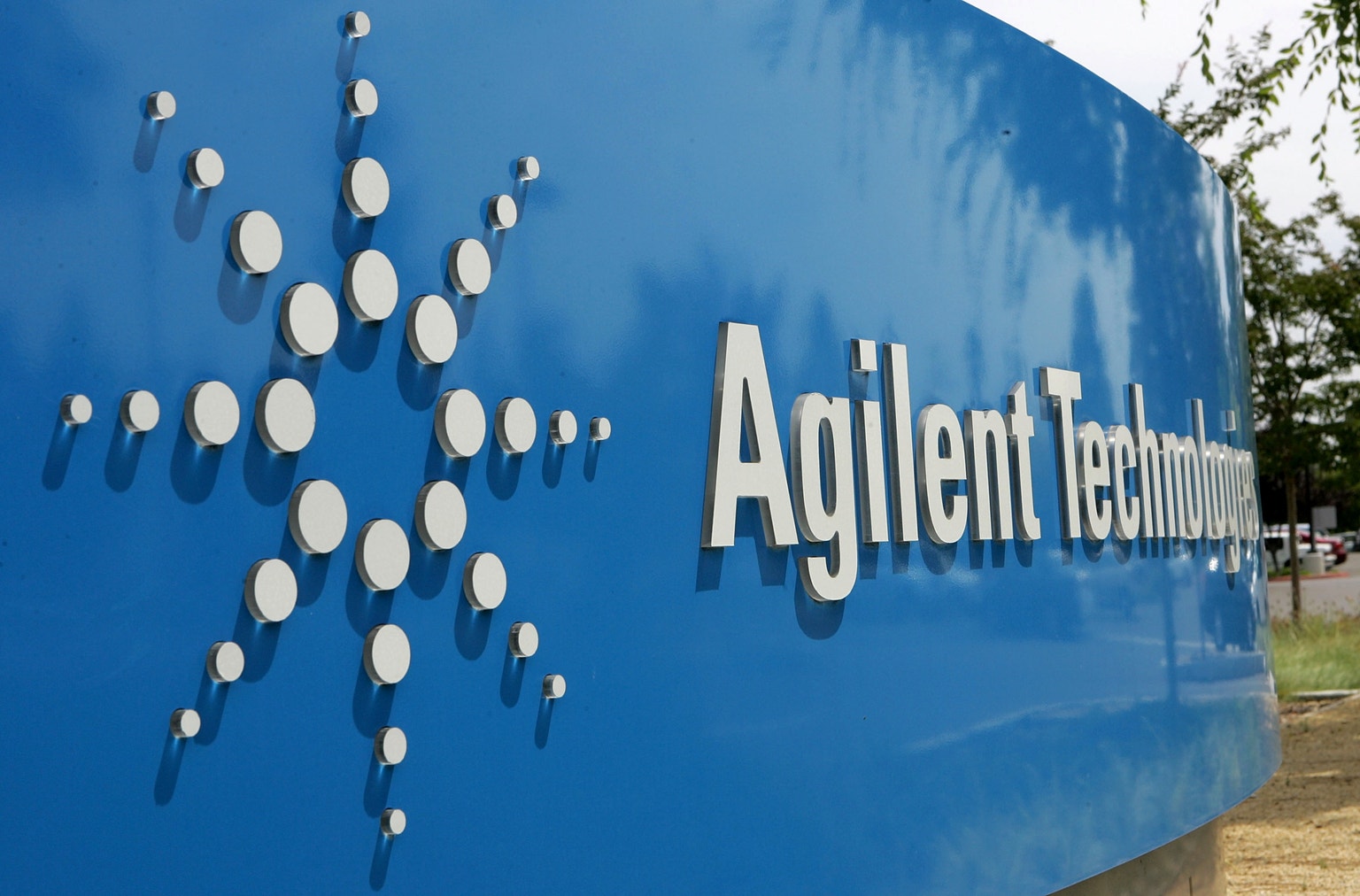 Agilent Stock: Flexing Build And Buy Strategy, Wait For A Pullback ...