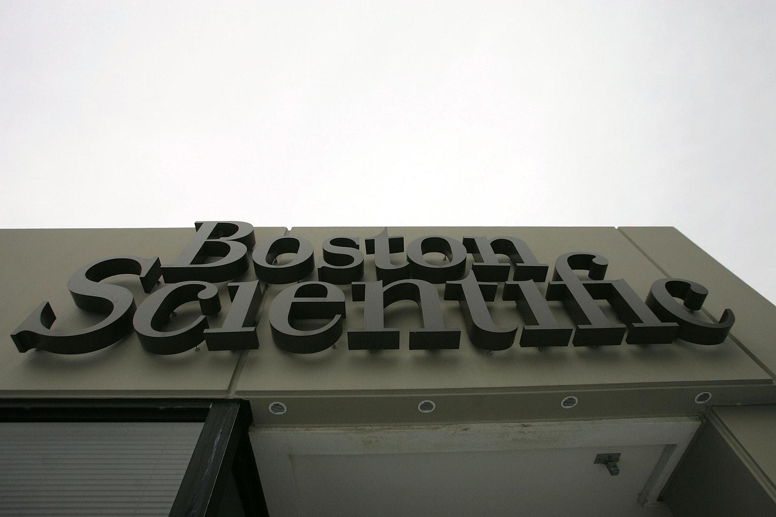 Boston Scientific stock falls as ACURATE is pulled from market ...