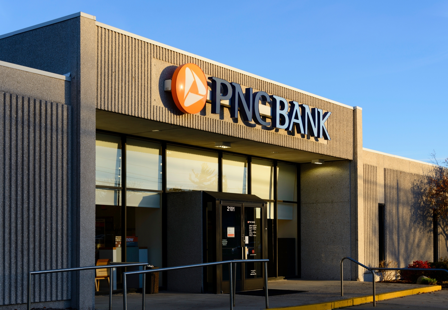 PNC unveils no-fee credit card with APR cuts for responsible spending ...