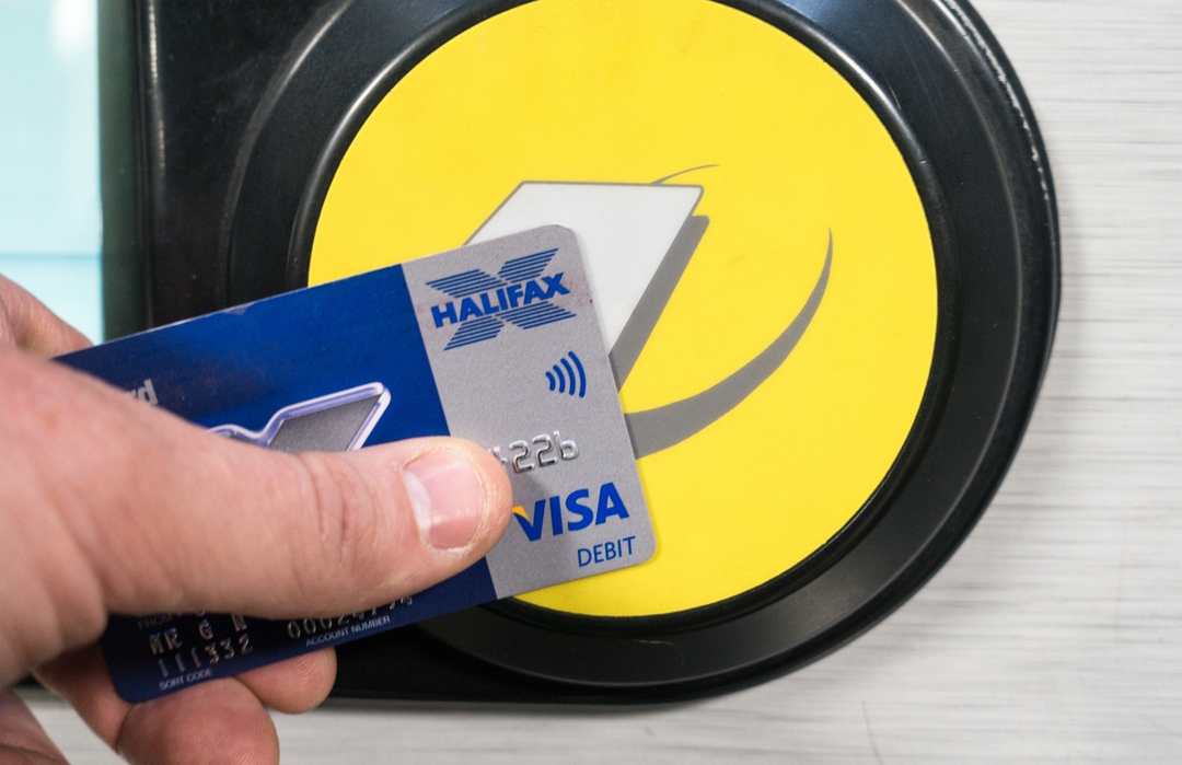 Visa Q1 earnings beat, number of processed transactions disappoints ...