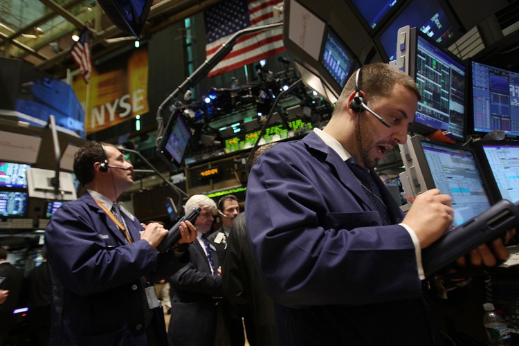 Nasdaq, S&P, Dow fall as grim outlook from Home Depot, Walmart weighs ...