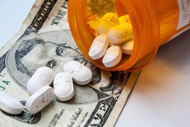 CMS unveils price reductions for 15 drugs for 2027 (GSK:NYSE) | Seeking ...