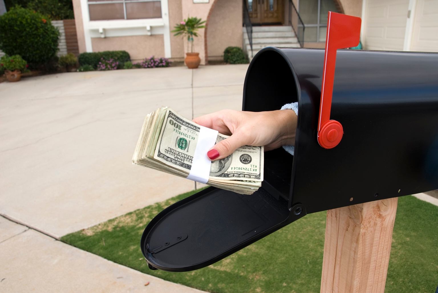 Magnificent Monthly Mailbox Money | Seeking Alpha