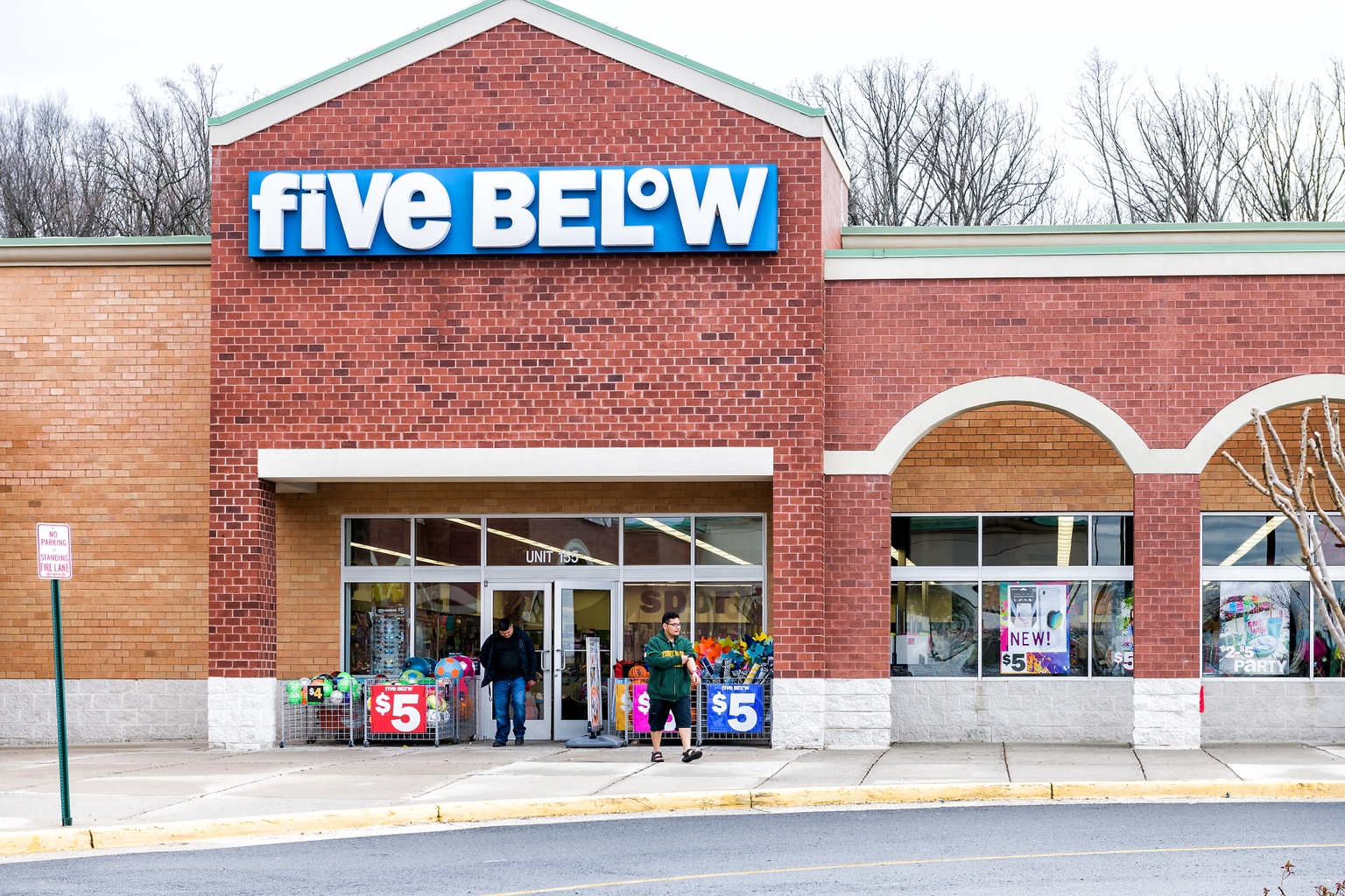 Five Below’s High Price Might Still Not Reflect Its Potential (FIVE ...