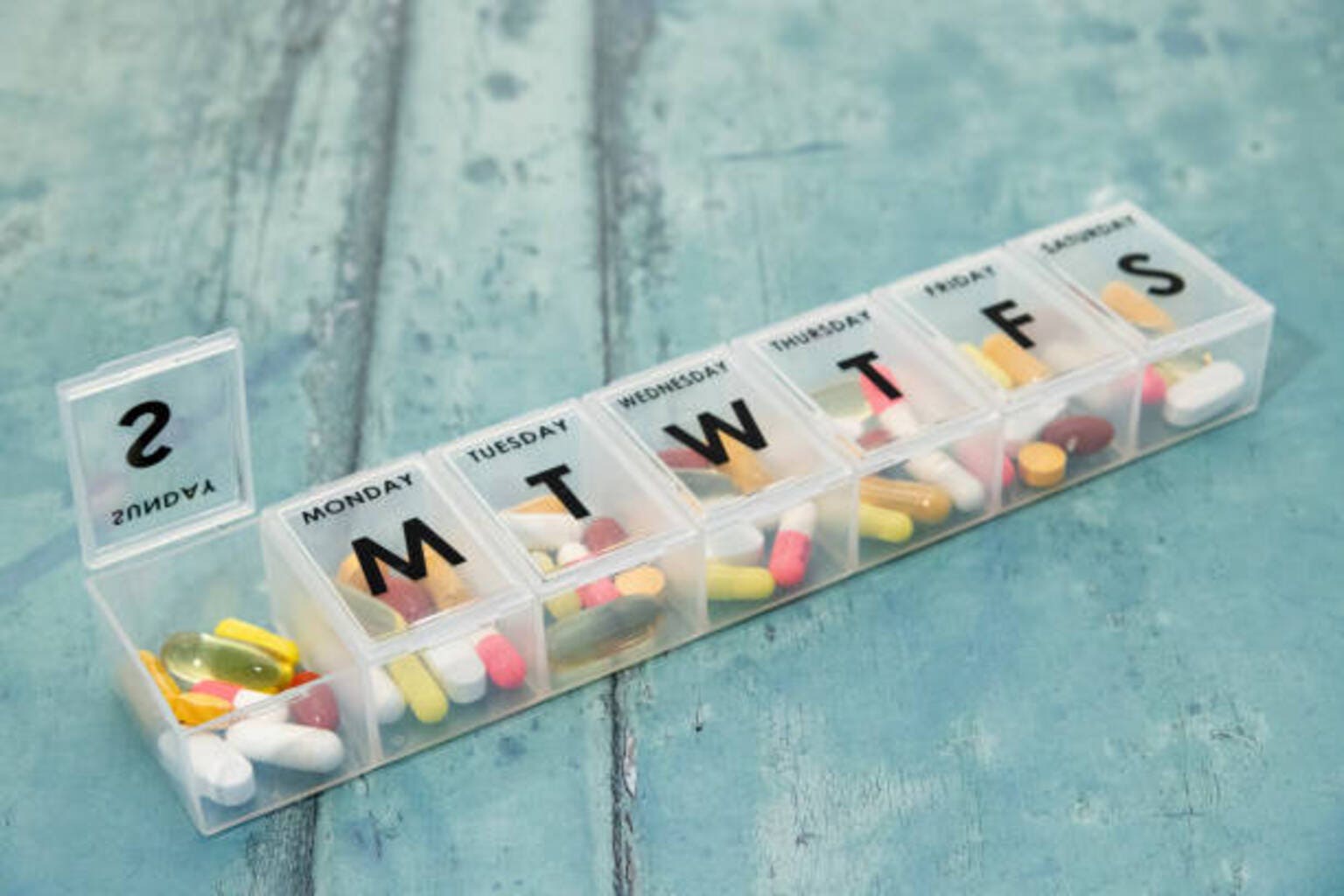 UnitedHealth, Humana lead in excessive Medicare drug refill costs ...