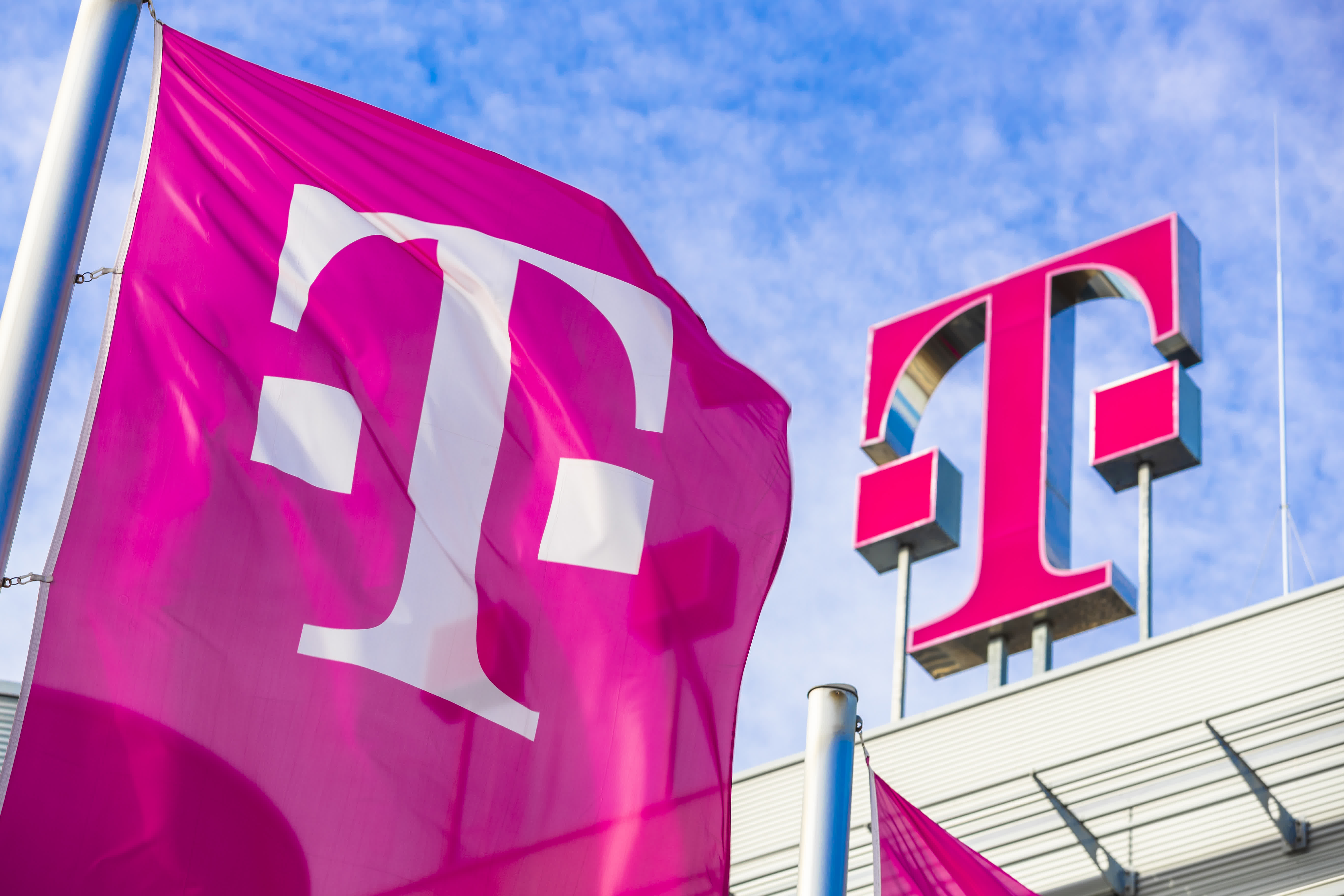 Deutsche Telekom An Undervalued Transatlantic OTCMKTS DTEGF