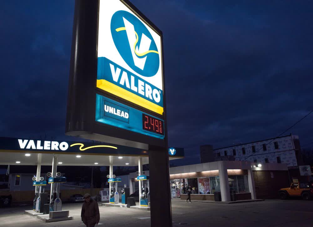 Time To Buy Valero Again (NYSE:VLO) | Seeking Alpha