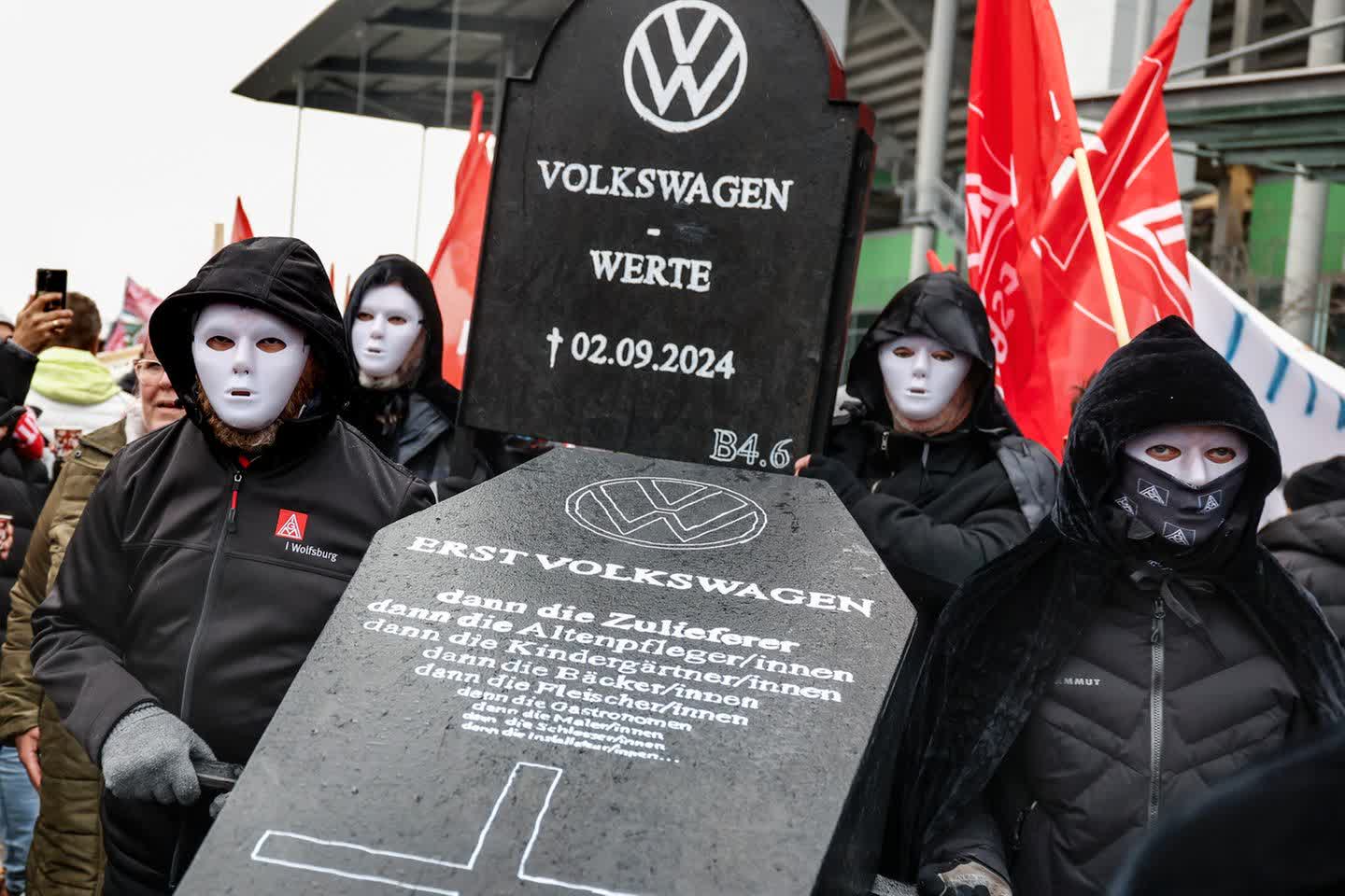 Volkswagen Stock: Losing The Race On Multiple Fronts (OTCMKTS:VWAGY ...