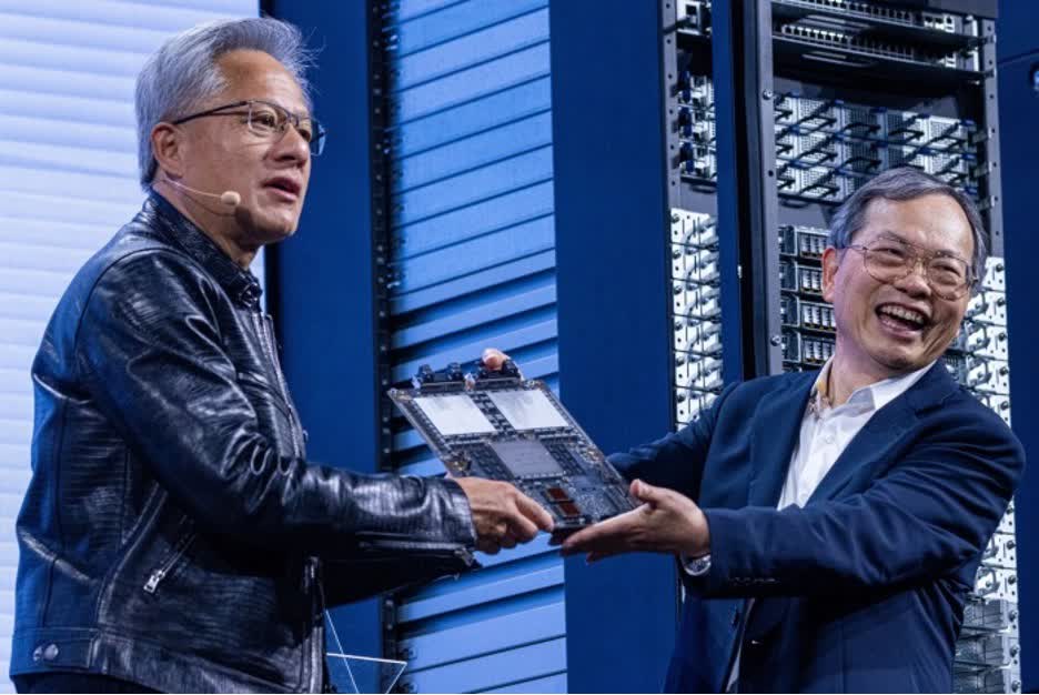 Super Micro: The AI Giant With A Leaking Tank (NASDAQ:SMCI) | Seeking Alpha